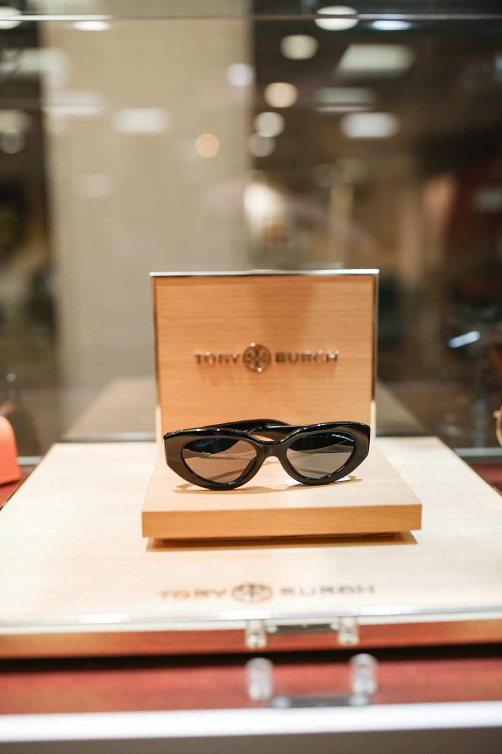 Check Out This 'Glasses Try-On' with Two Popular QC Influencers at ...